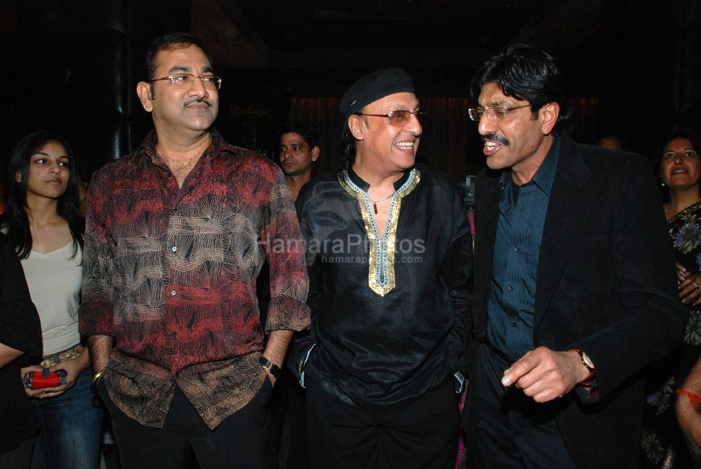 Sudesh Bhonsle, Bali Brahmabhatt, Dr. Manoj Kumar Gupta at the launch of Duniya Ki Aisi Taisi ...